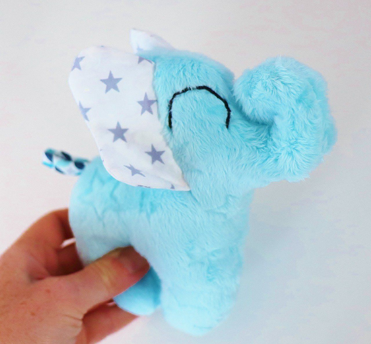 Hochet "toux doux" éléphant bleu clair - Barbotille